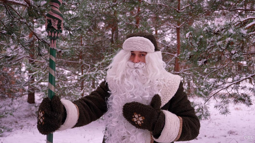 Полесский Зюзя поздравил белорусов с Новым годом и Рождеством